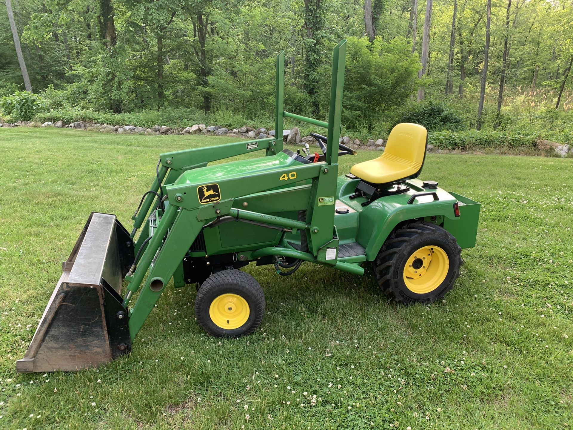 John Deere 425 tractor loader for Sale in New Haven, CT - OfferUp