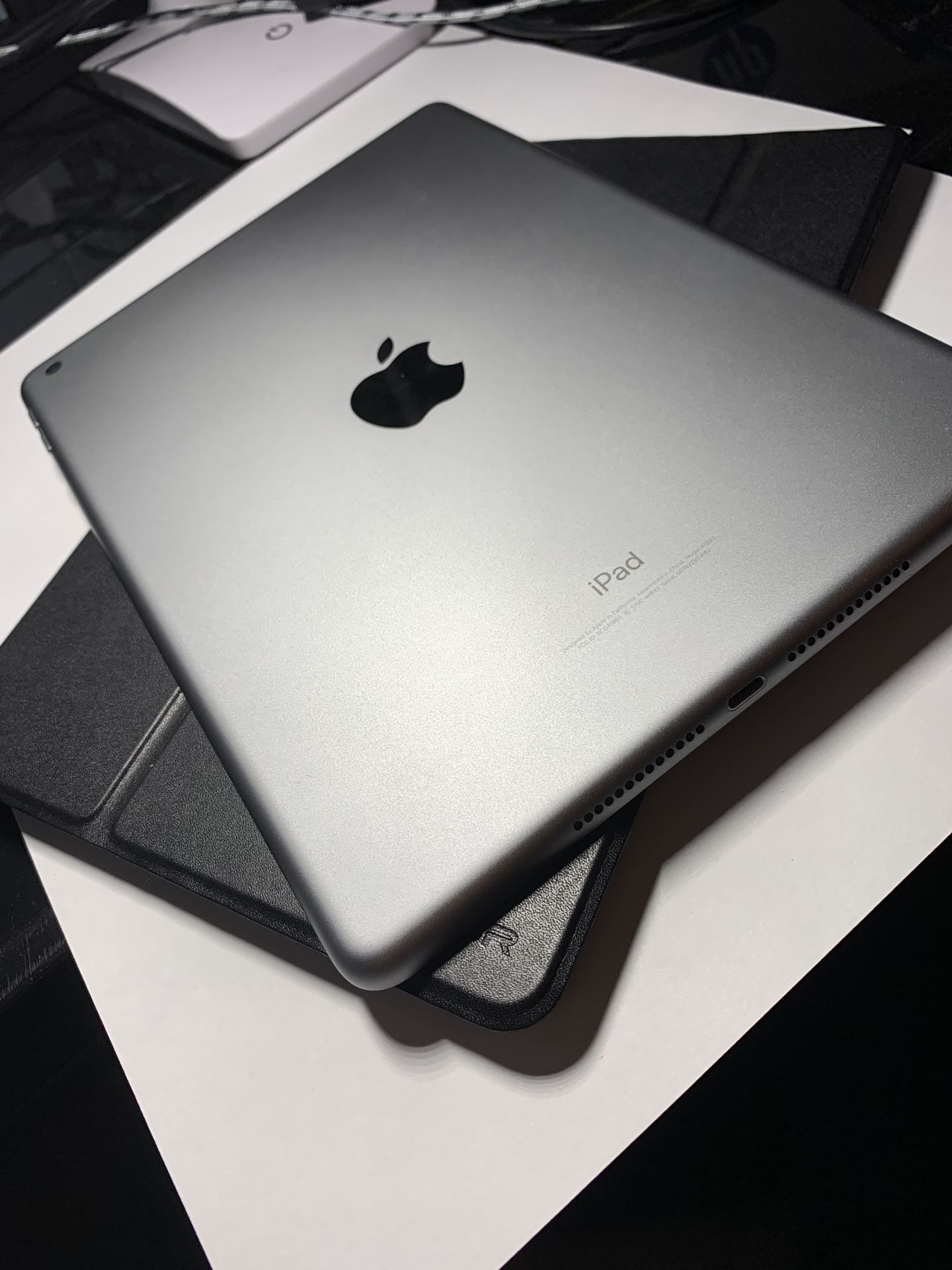 iPad 6th Generation 32GB for Sale in Temecula, CA - OfferUp