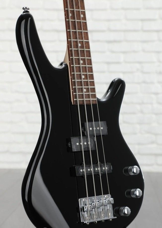 Ibanez Mikro Bass ( Small Bass ) for Sale in Haltom City, TX - OfferUp