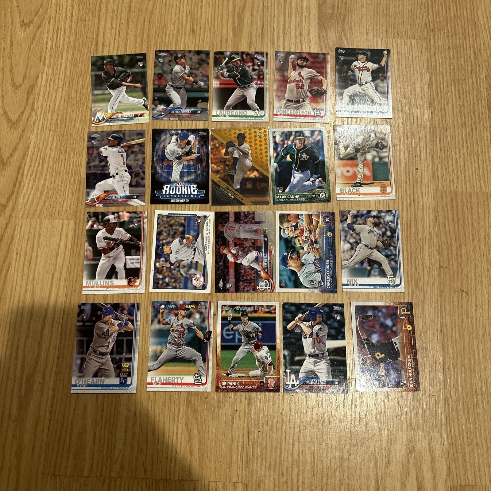 Rookie and Future Stars baseball card lot for Sale in Mastic, NY - OfferUp