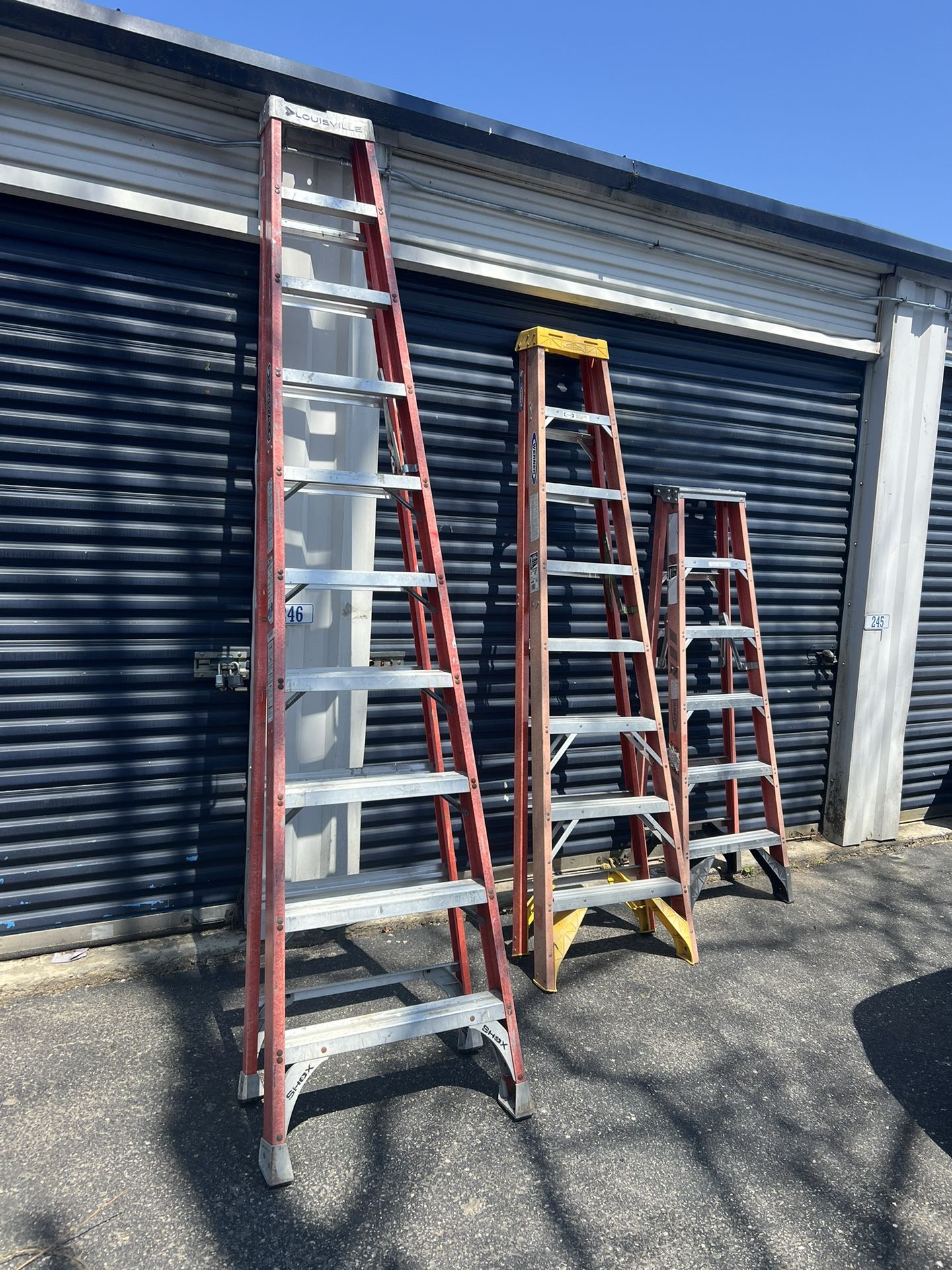 Ladders Heavy Duty 10 Foot Is $150$ 8 Foot Is 100 Bucks 6 Foot Ladders ...