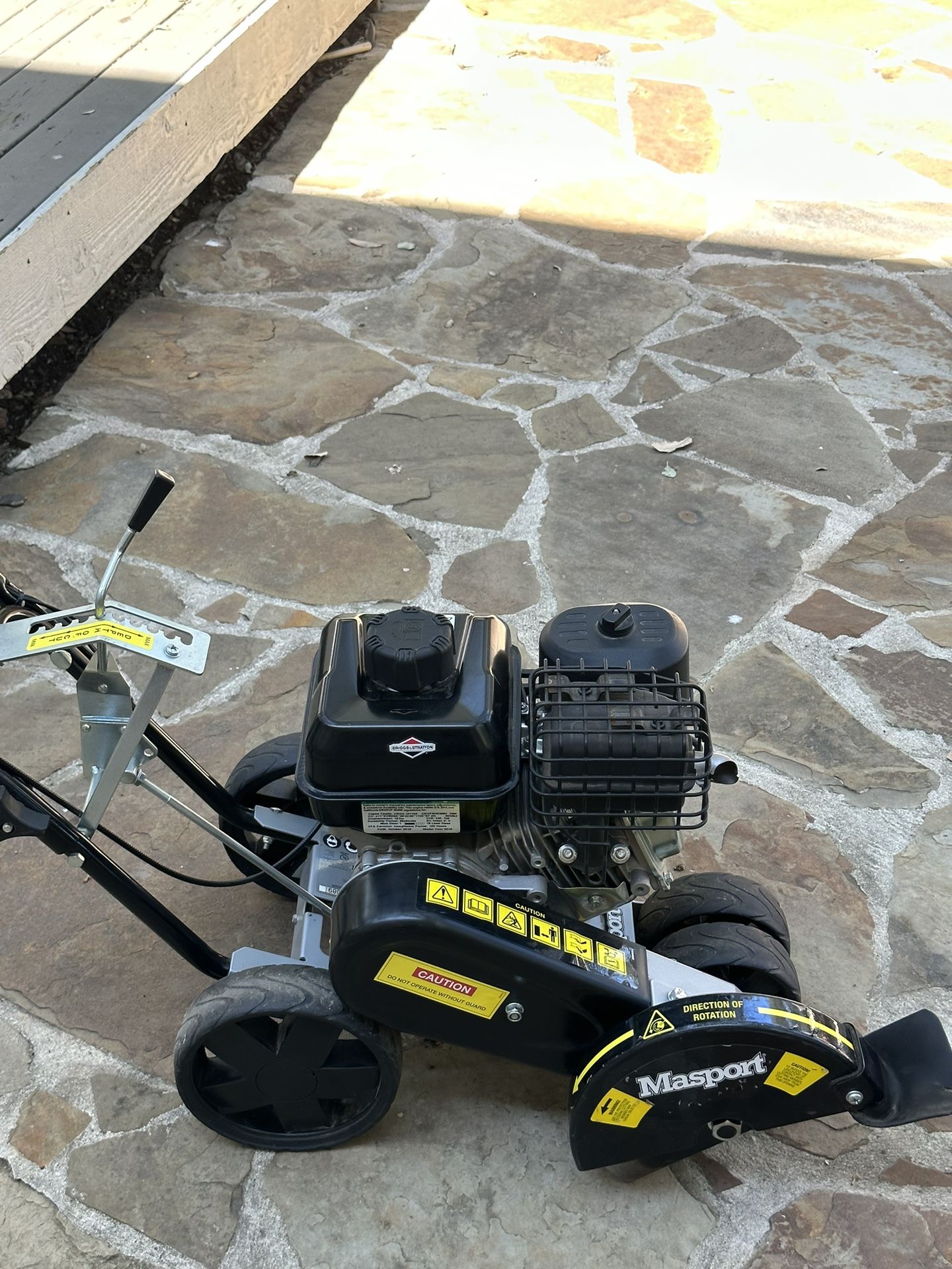 Masport Petrol Edger Briggs & Stratton Commercial Edger for Sale in San ...