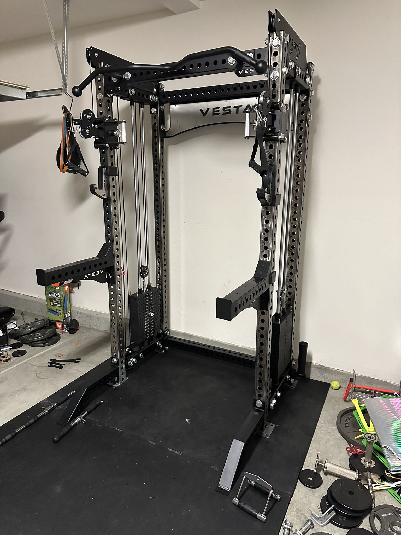 Vesta Fitness PRO SERIES 2-1 Ultimate Half Rack Functional Trainer/Gym ...