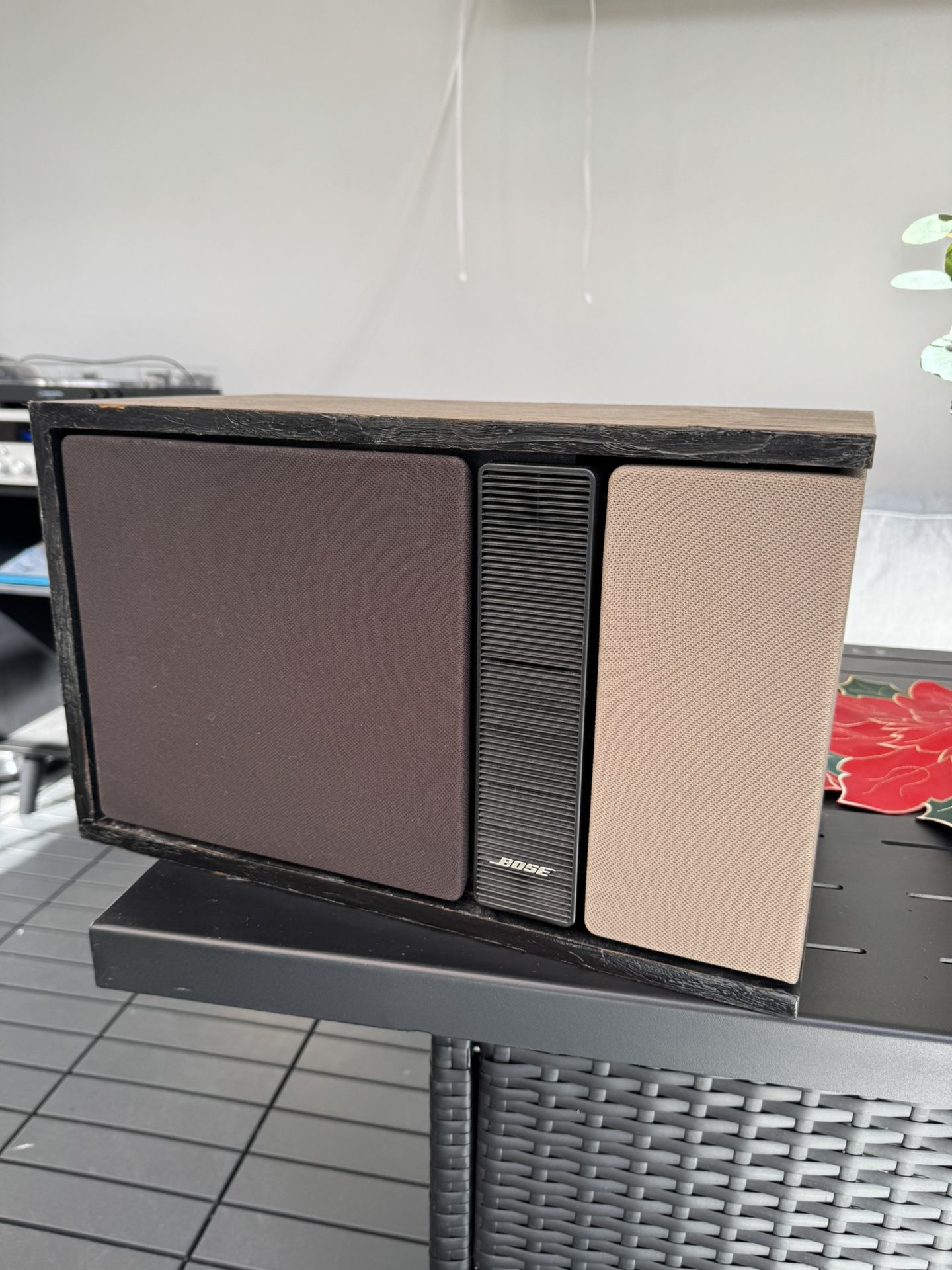 BOSE 301 SERIES 2 SPEAKER PAIR for Sale in Medley, FL - OfferUp