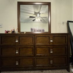 BEAUTIFUL MAHOGANY REAL WOOD BEDROOM SET 2 NIGHTSTANDS AND 1 DRESSER WITH MIRROR for Sale in Fort Lauderdale FL OfferUp