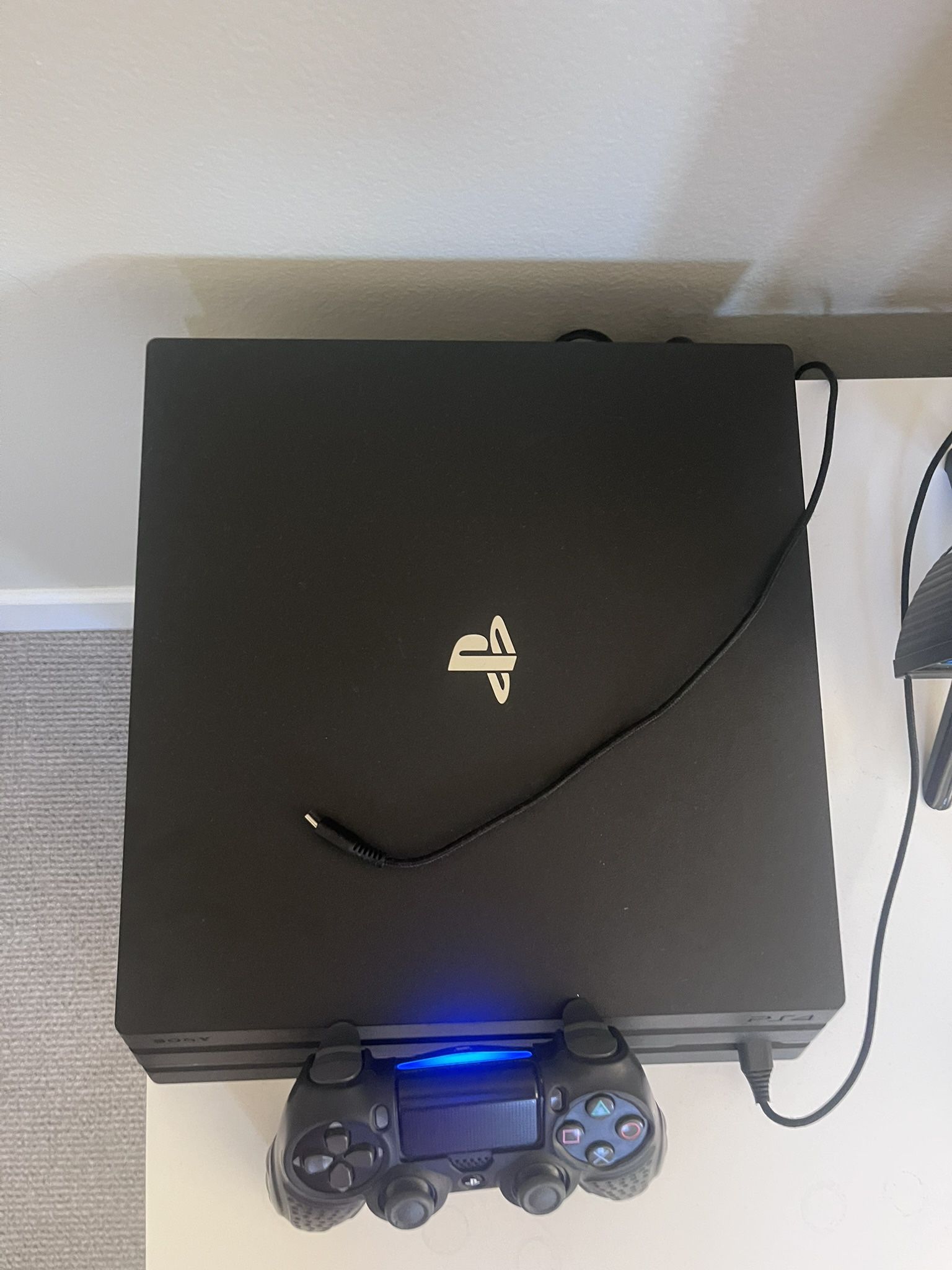 PS4 Pro with controller for Sale in Anaheim, CA - OfferUp