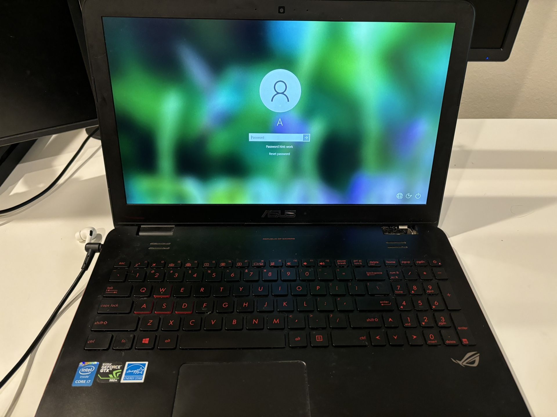 Asus ROG Gaming laptop for Sale in Poulsbo, WA - OfferUp