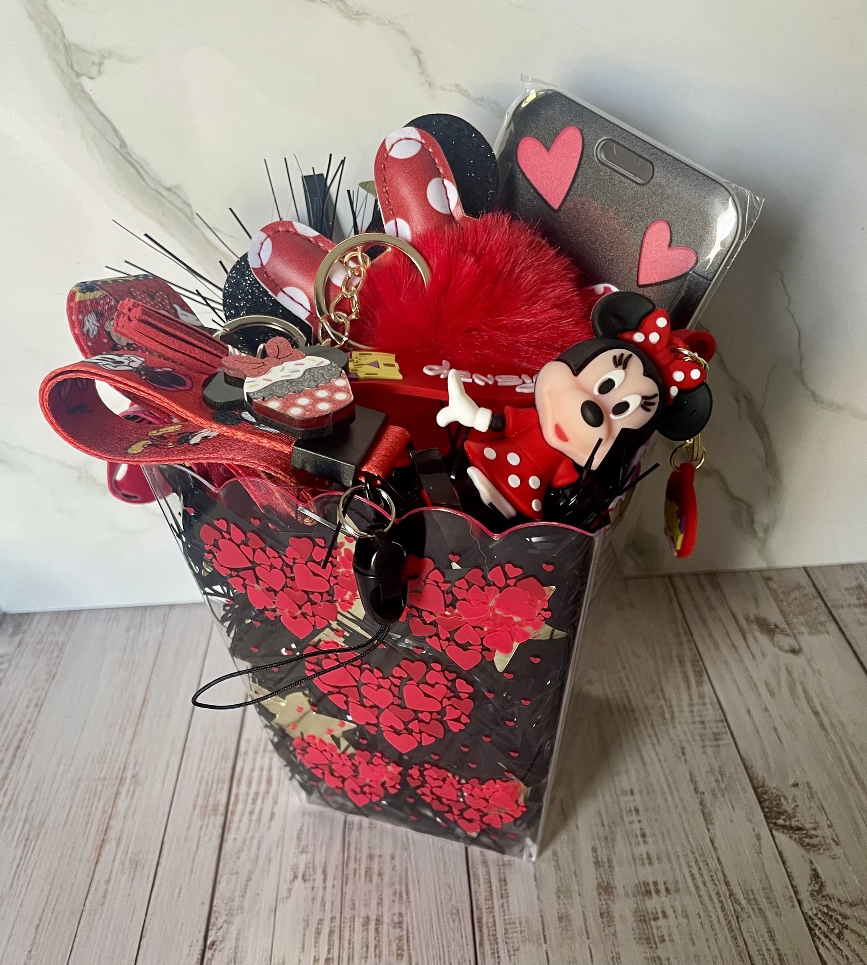 Brand New Minnie Mouse Gift Set for Sale in Haysville, KS - OfferUp