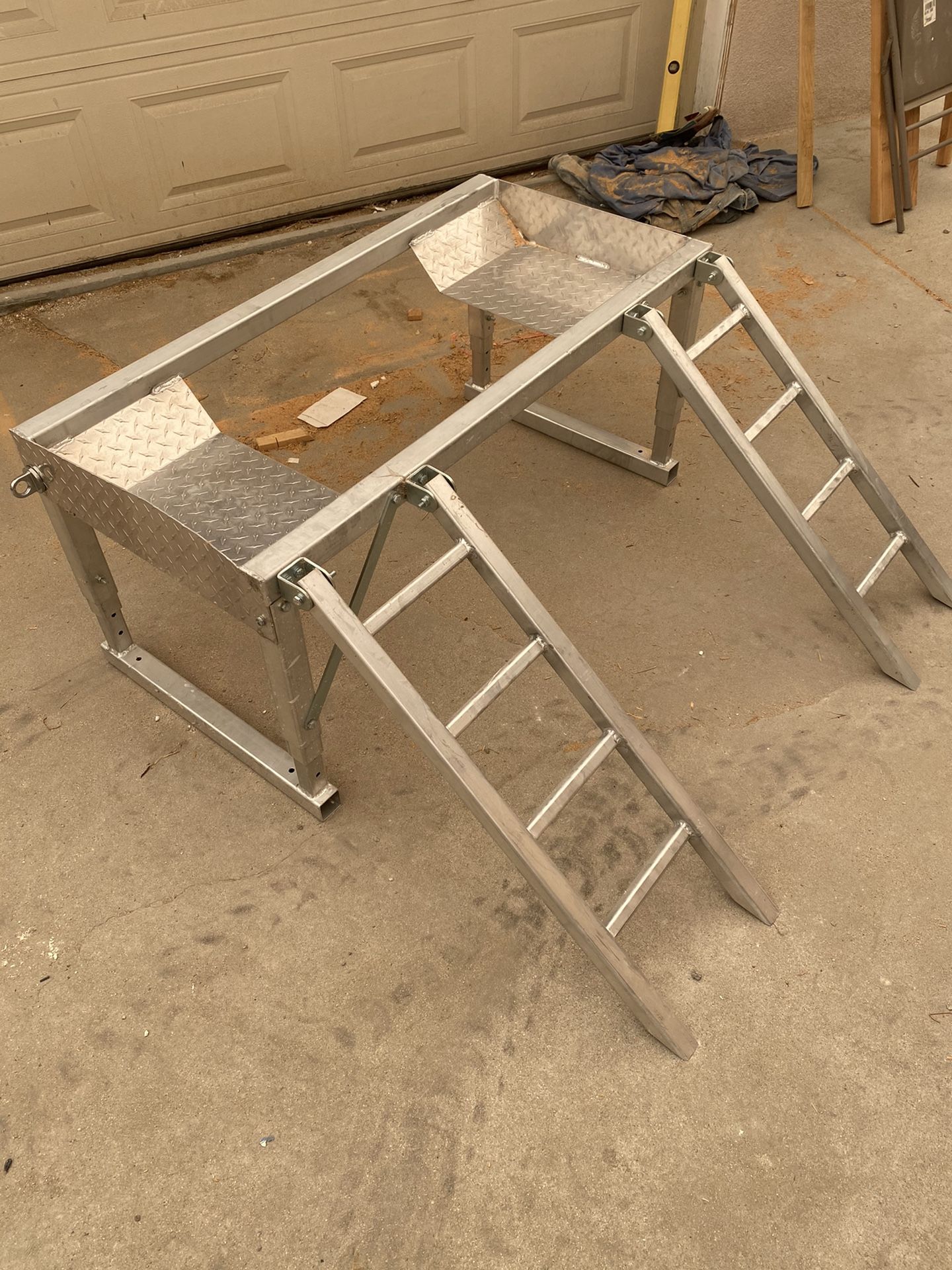Aluminum ATV Riser for Pickup Trucks for Sale in Los Angeles, CA - OfferUp