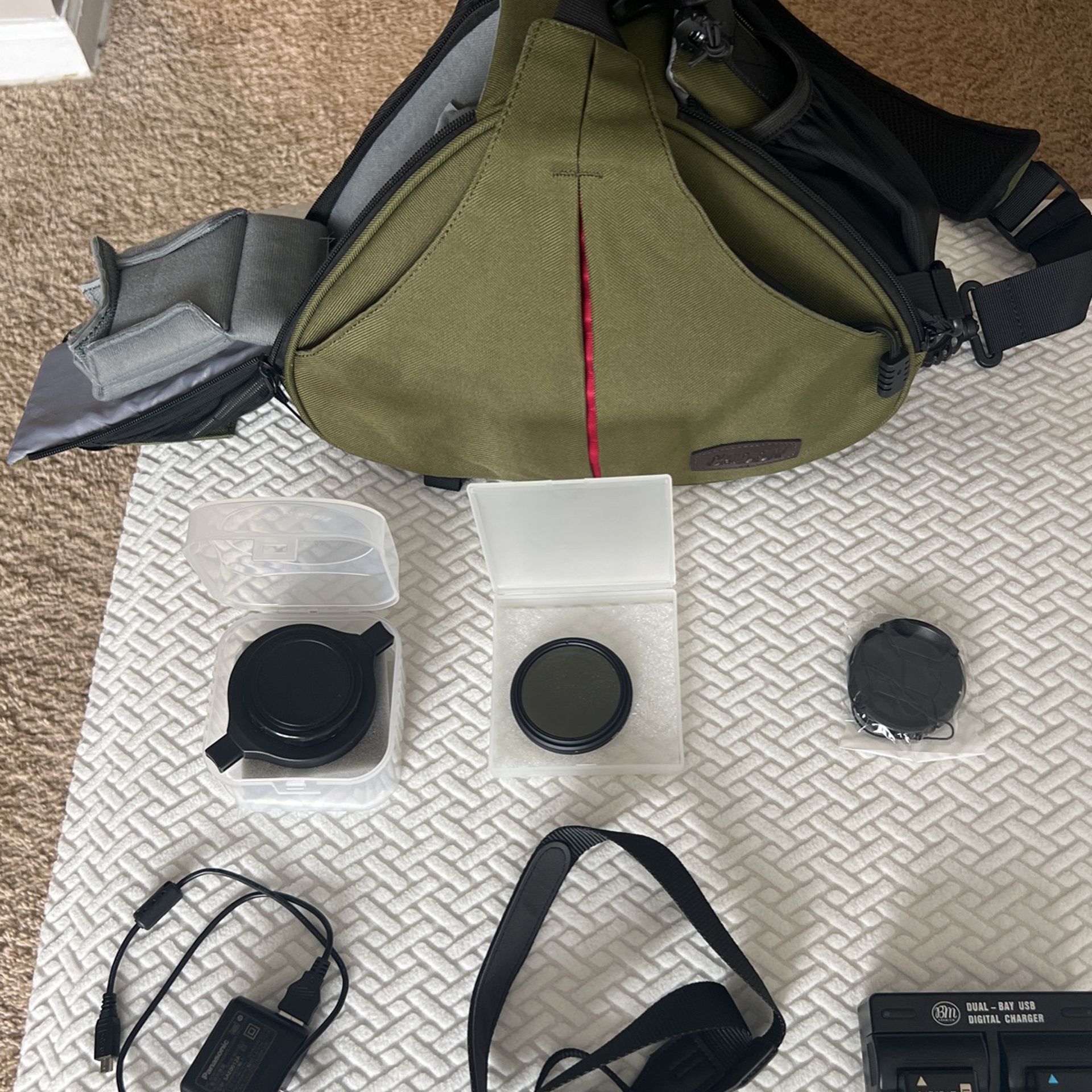 Panasonic LUMIX 20-1200 for Sale in Chicago, IL - OfferUp