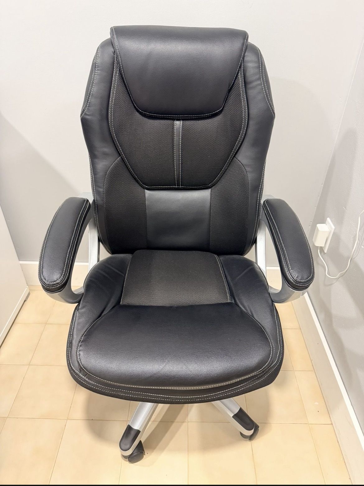 Serta Amplify Executive Office Chair with Faux Leather and Mesh ...