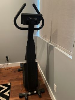 Free Climber 4400 CL StairMaster Stepper for Sale in Phoenix, AZ - OfferUp