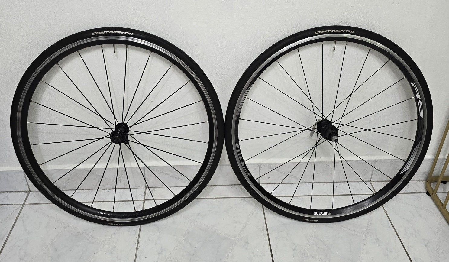 Set Wheels 700c Clincher / Continental Tires for Sale in Miami, FL ...