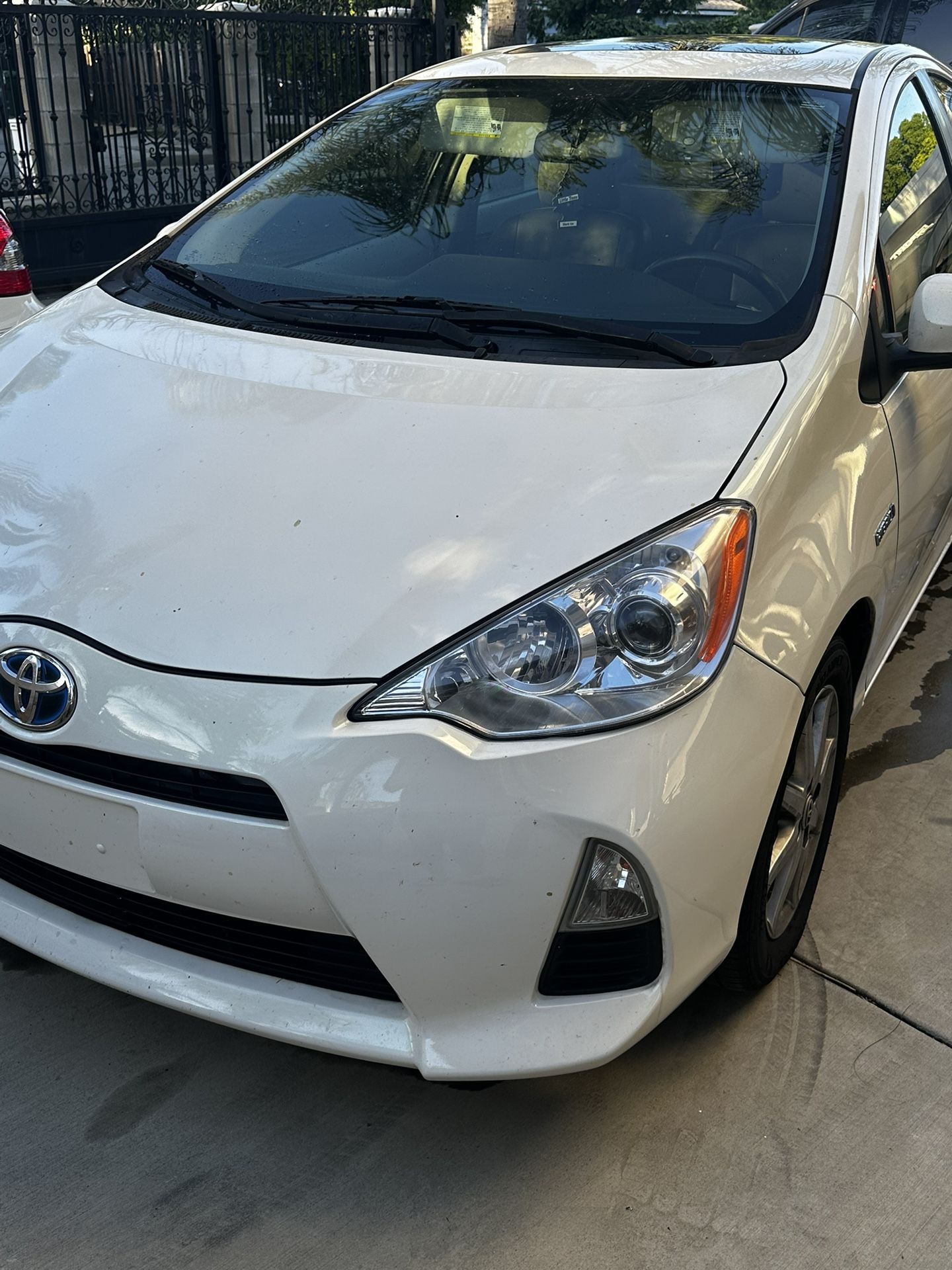 2014 Toyota Prius C for Sale in Los Angeles, CA - OfferUp