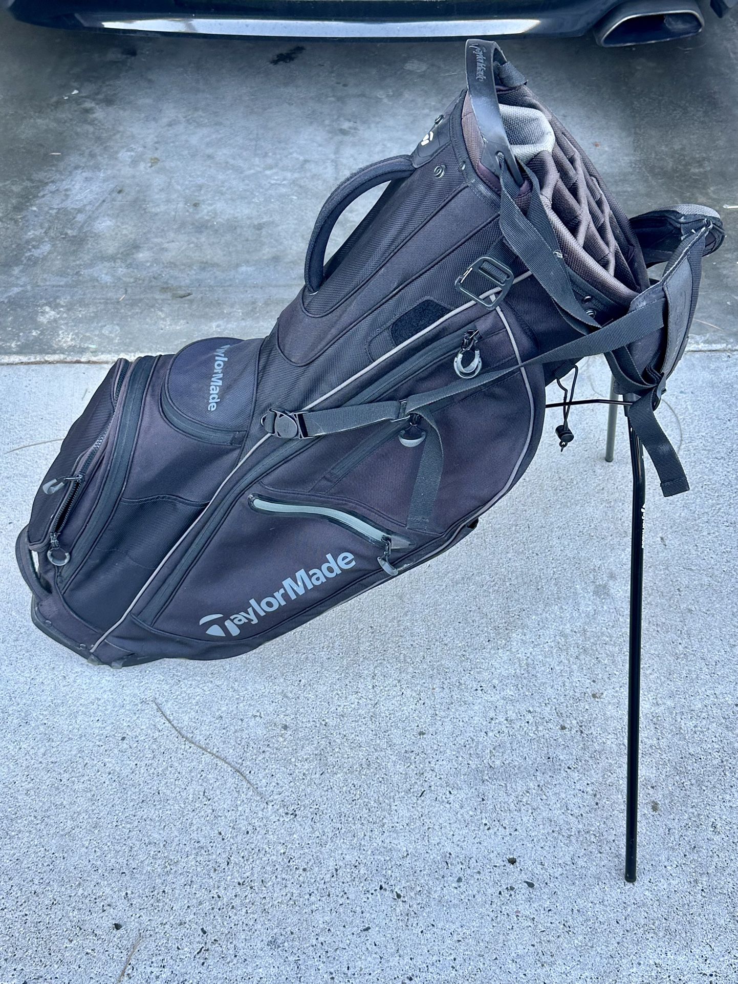 Taylormade Crossover Golf Bag With Rain Hood 14-way Used for Sale in ...