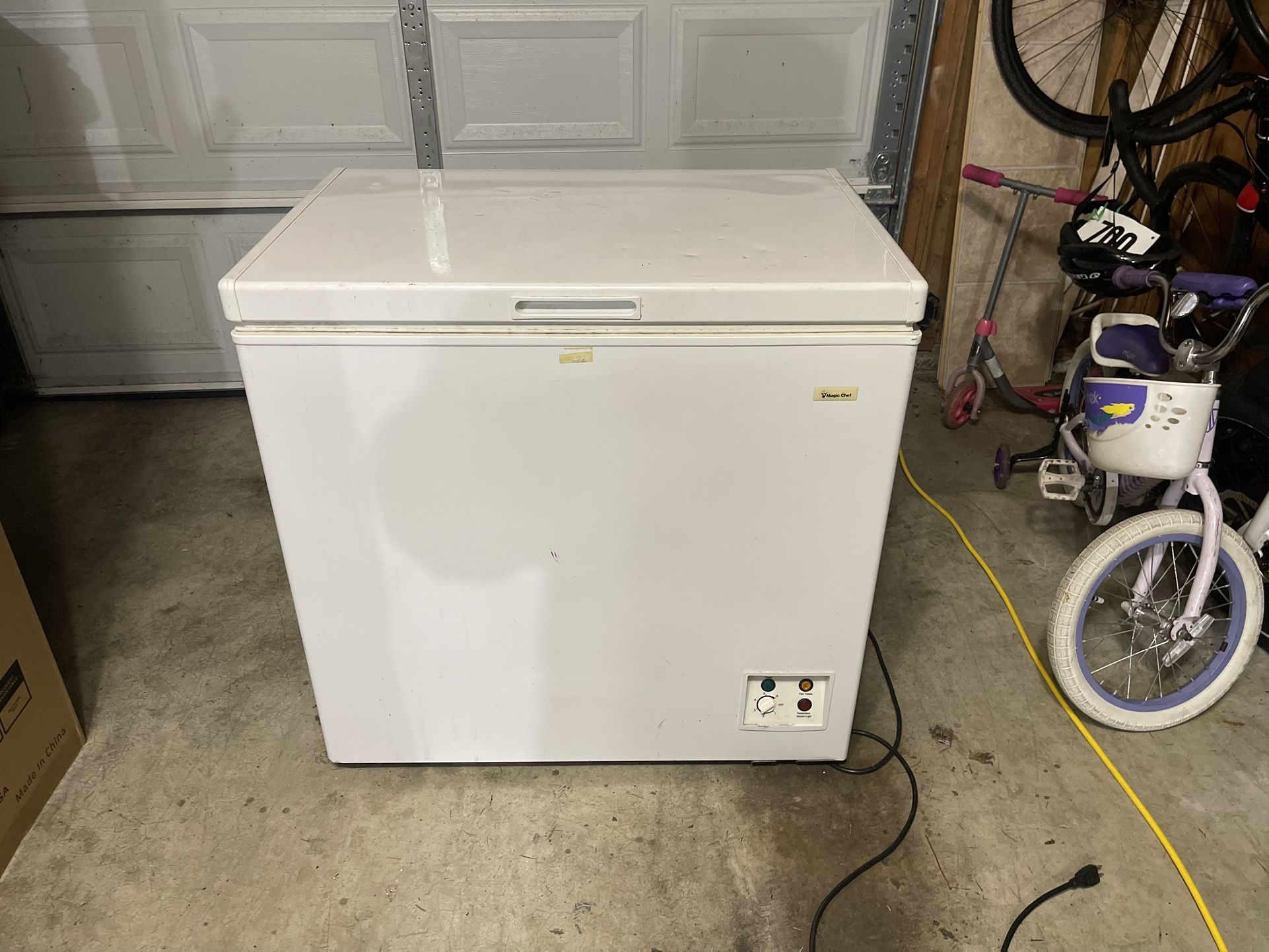 Magic Chef chest freezer for Sale in Mountlake Terrace, WA - OfferUp