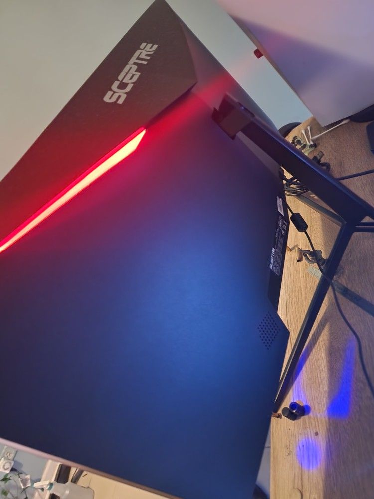 Spectre Gaming Monitor for Sale in Chicago, IL - OfferUp