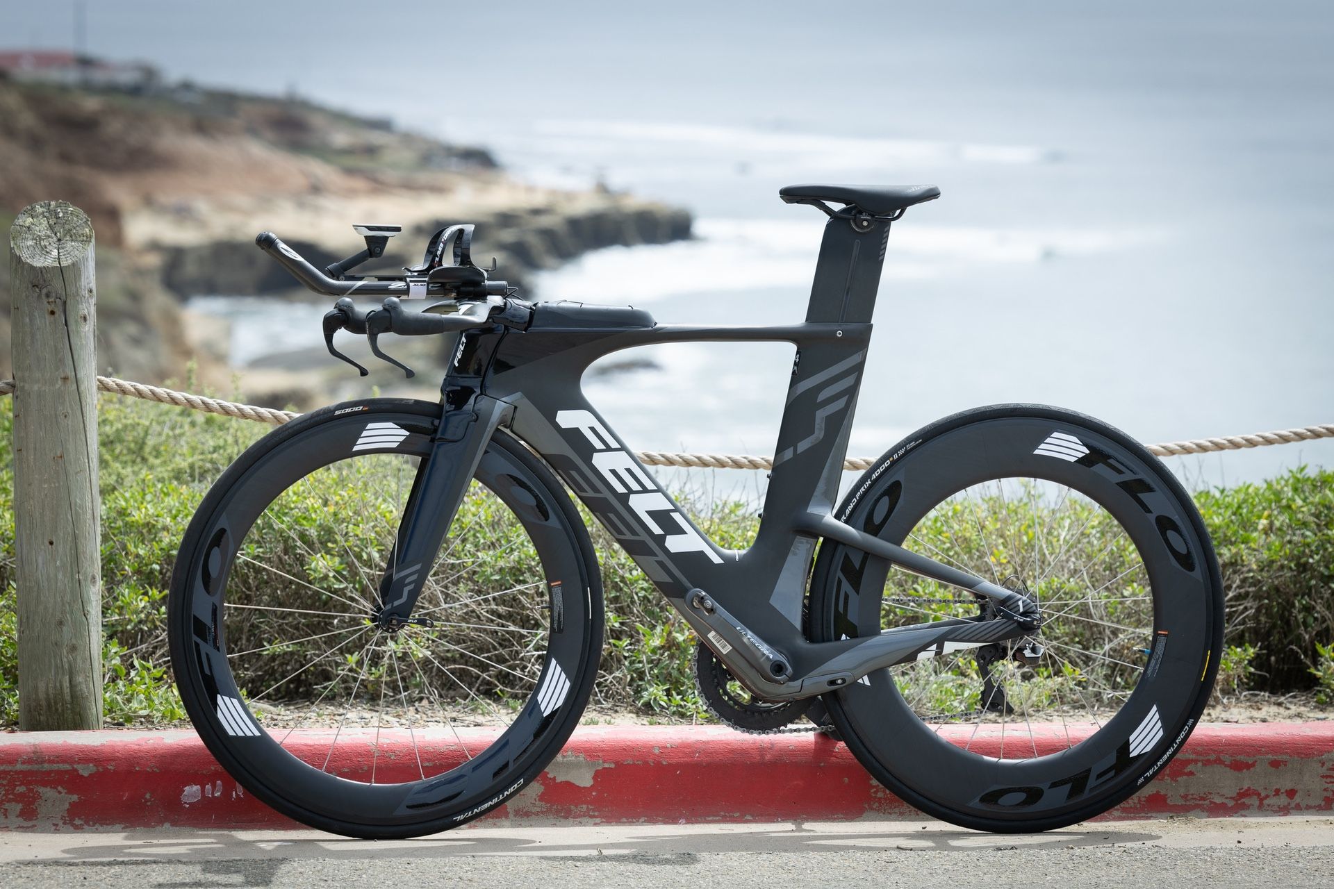 Felt IA 1 Triathlon Racing Bike - Di2 - 54cm for Sale in San Diego, CA ...
