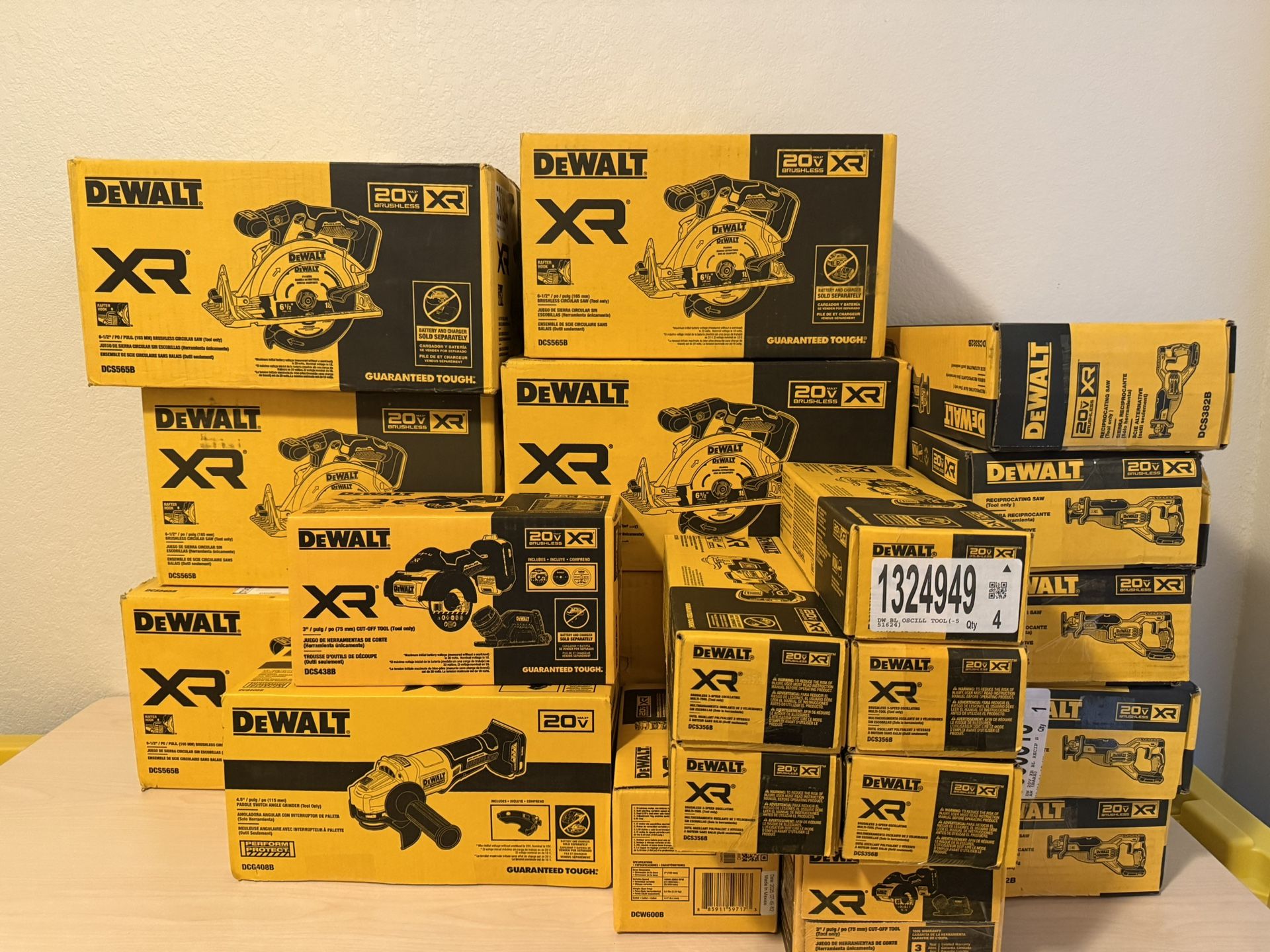 BRAND NEW DeWalt Tools Mix (Batteries Not Included) for Sale in Austin ...