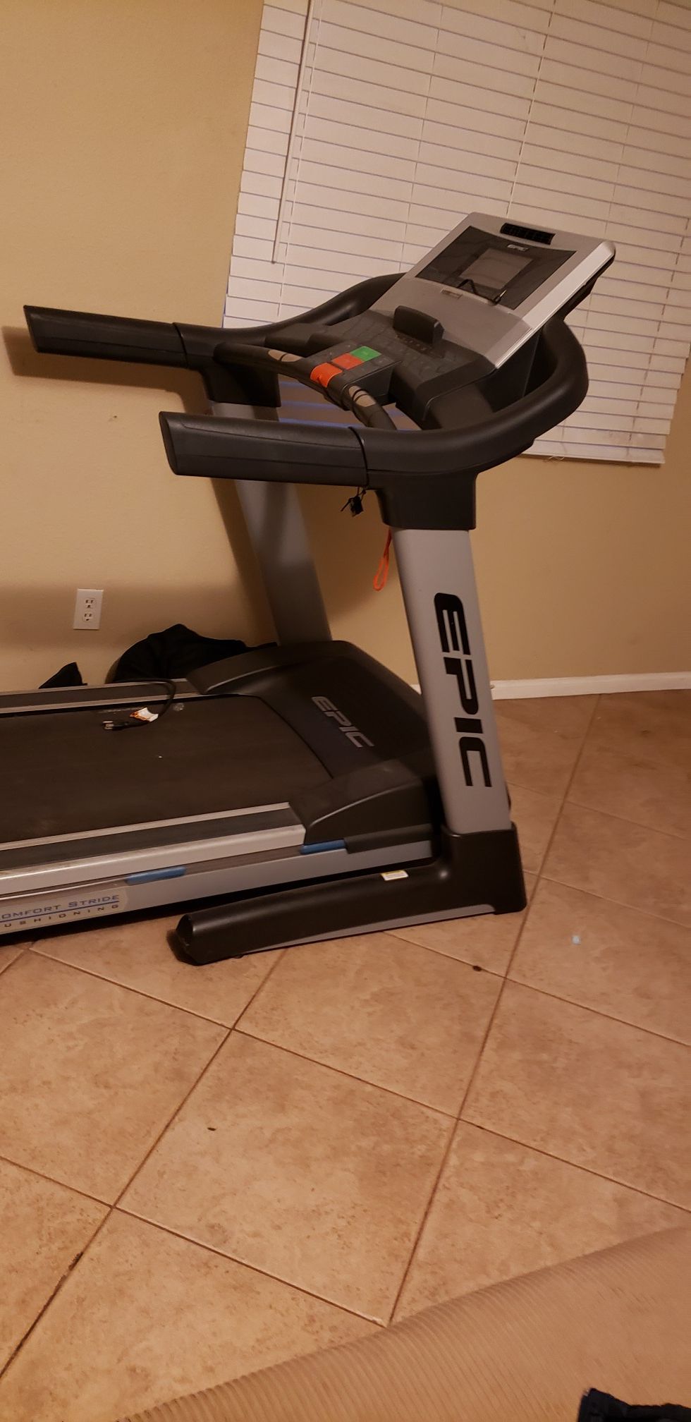 Treadmill Epic view 550 model for Sale in Chula Vista, CA - OfferUp