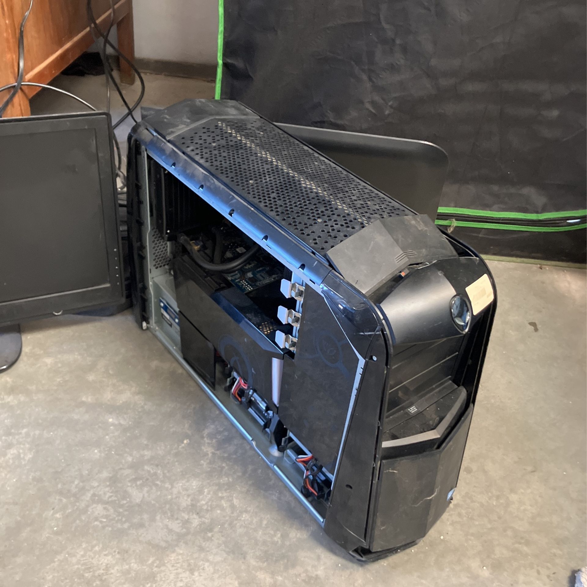 Aurora R4 Gaming Computer for Sale in Yucca, AZ - OfferUp