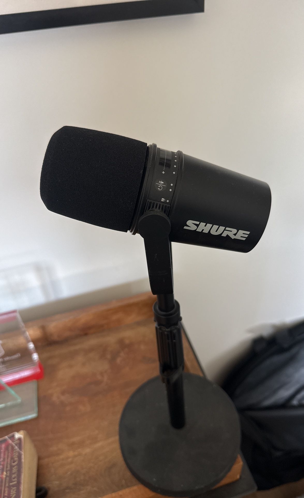 Sure mic For Podcasts! for Sale in Los Angeles, CA - OfferUp