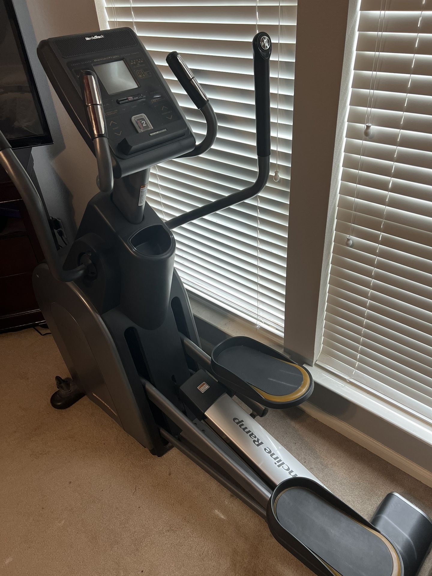 NordicTrack ASR 1000 Elliptical For Sale In San Antonio, TX