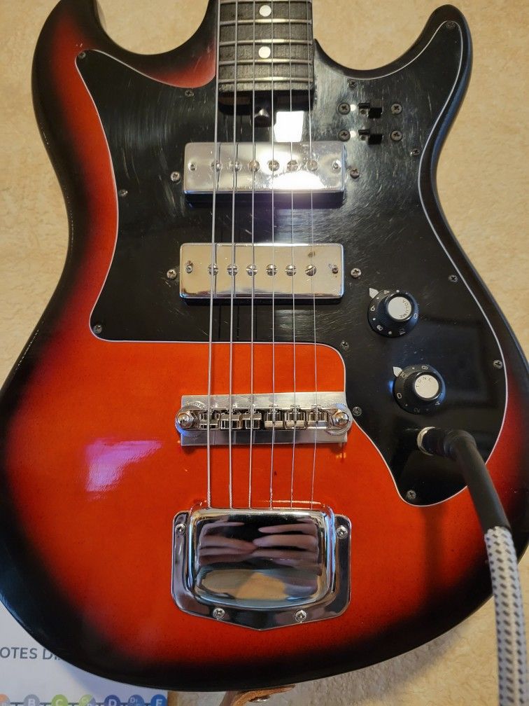 Harmony H802 Guitar for Sale in Chandler, AZ - OfferUp