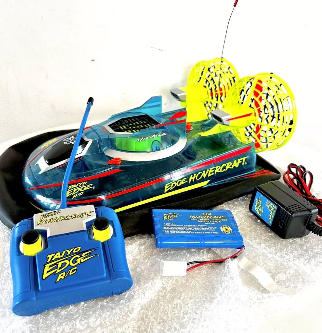 RARE Taiyo Edge HOVERCRAFT RC Remote 27MHz 9.6v Vintage 2001 (COMPLETE ...