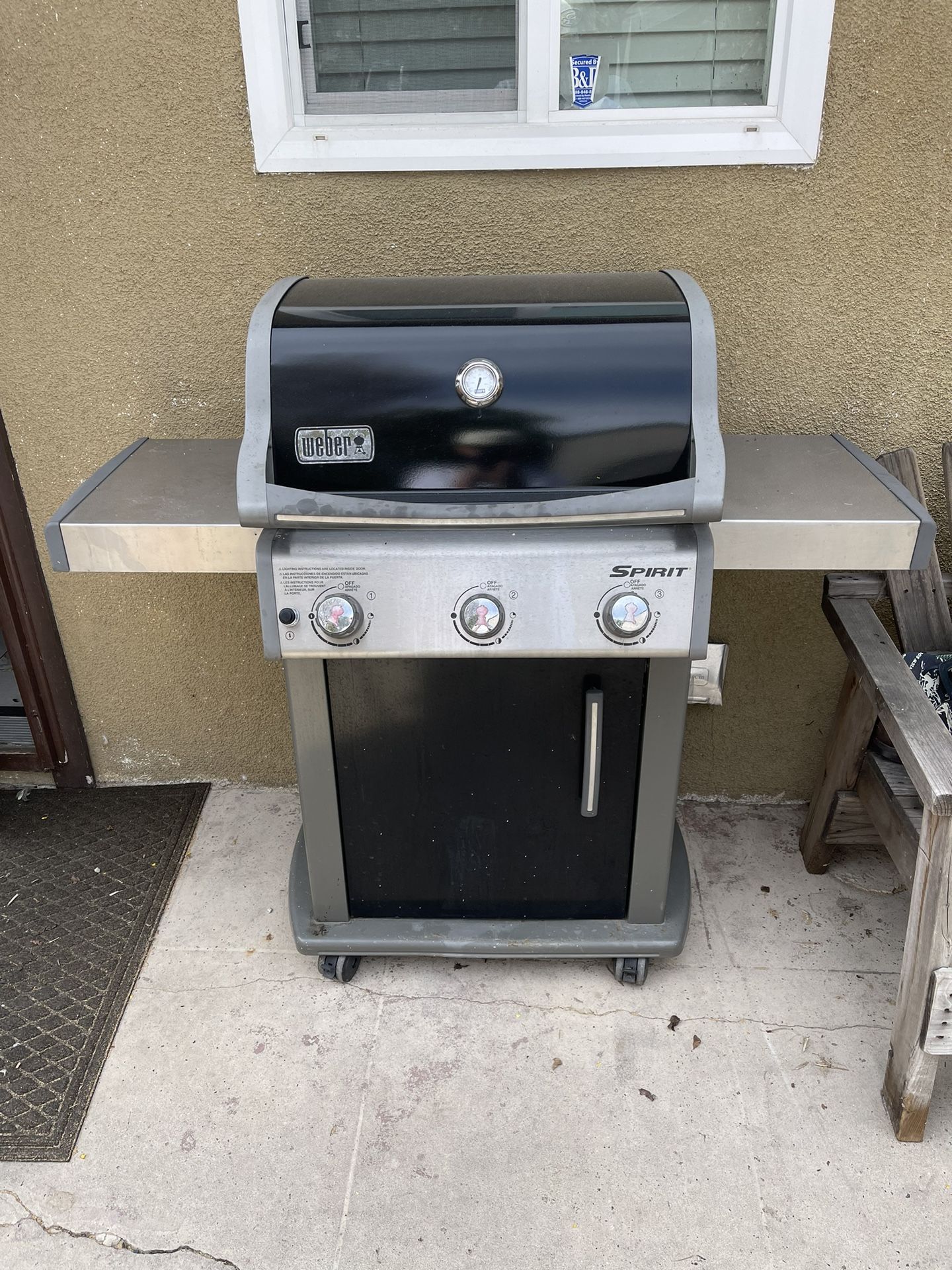 Used Weber Spirit Gas grill for Sale in South Gate, CA - OfferUp