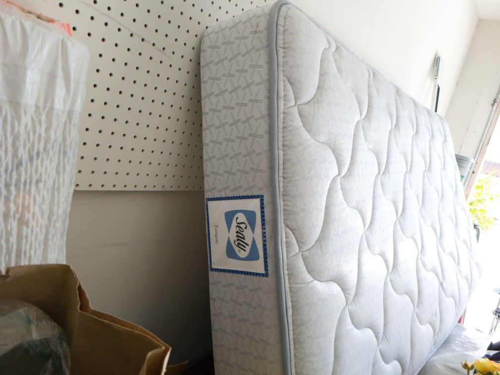 Sealy Eastgate Twin Mattress for Sale in Las Vegas NV OfferUp