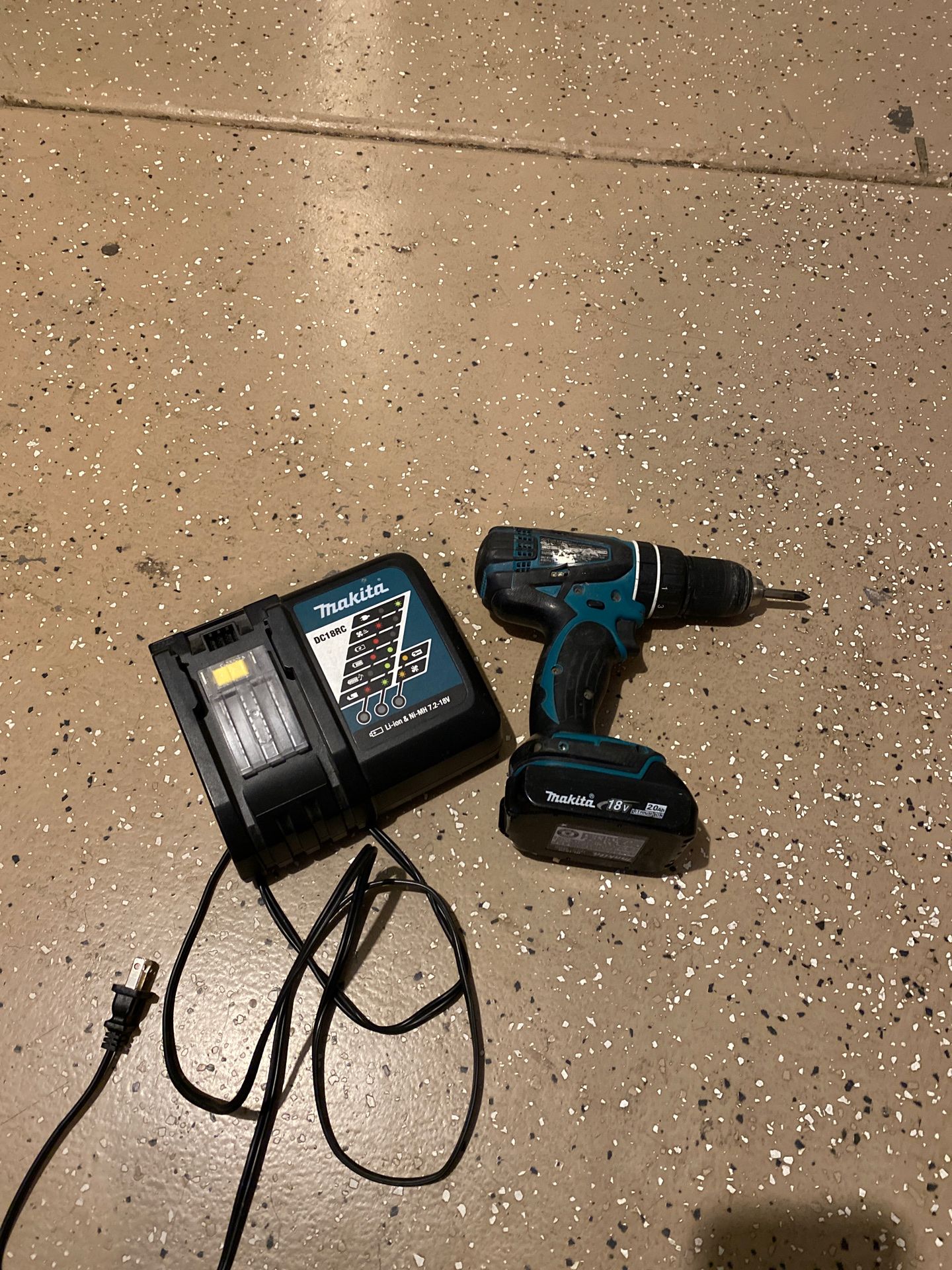 Makita Hammer / Compact drill for Sale in San Tan Valley, AZ - OfferUp