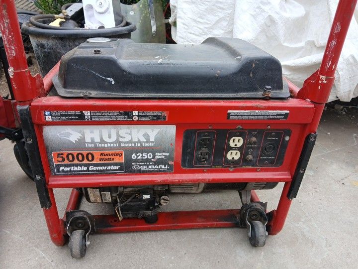 Husky 6250 Watts Generator for Sale in Pasadena, CA - OfferUp