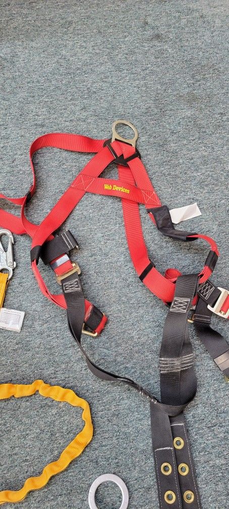 Web Devices HA-120P Universal Body Harness W/6ft Lanyard + GR100 Rope ...