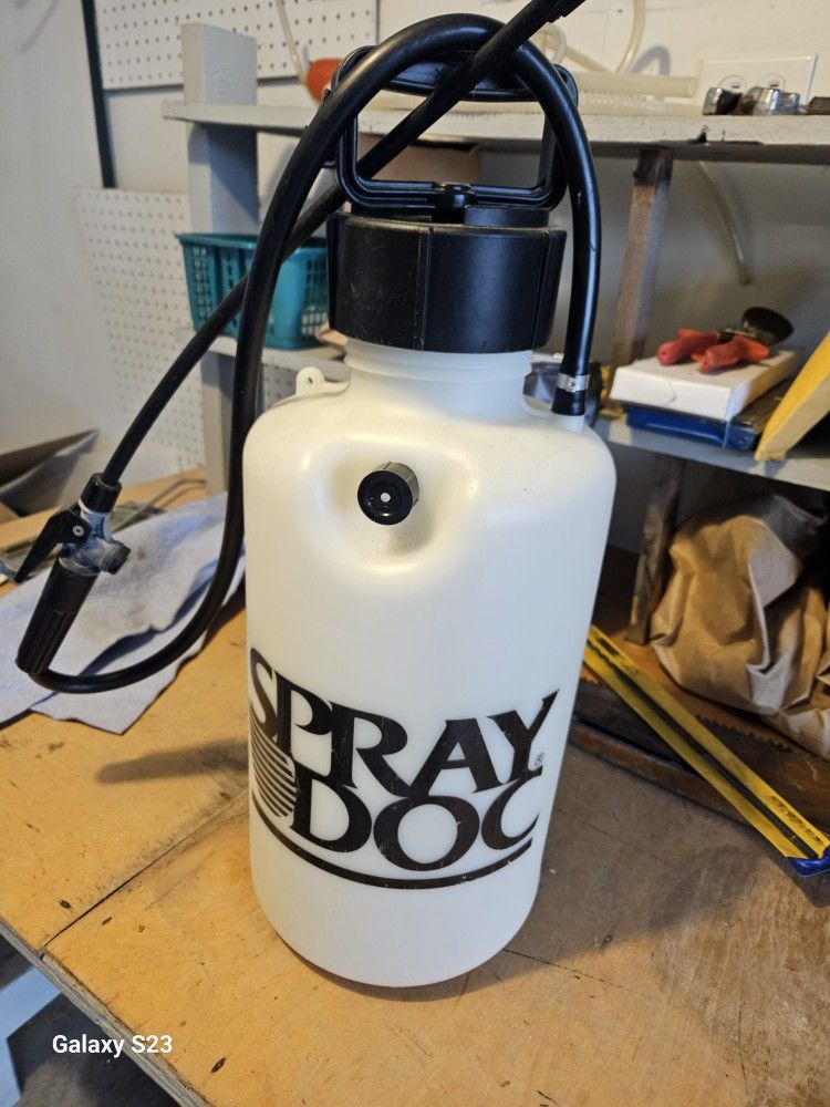 1.5 Gal Spray Doc Sprayer for Sale in Marysville, WA - OfferUp
