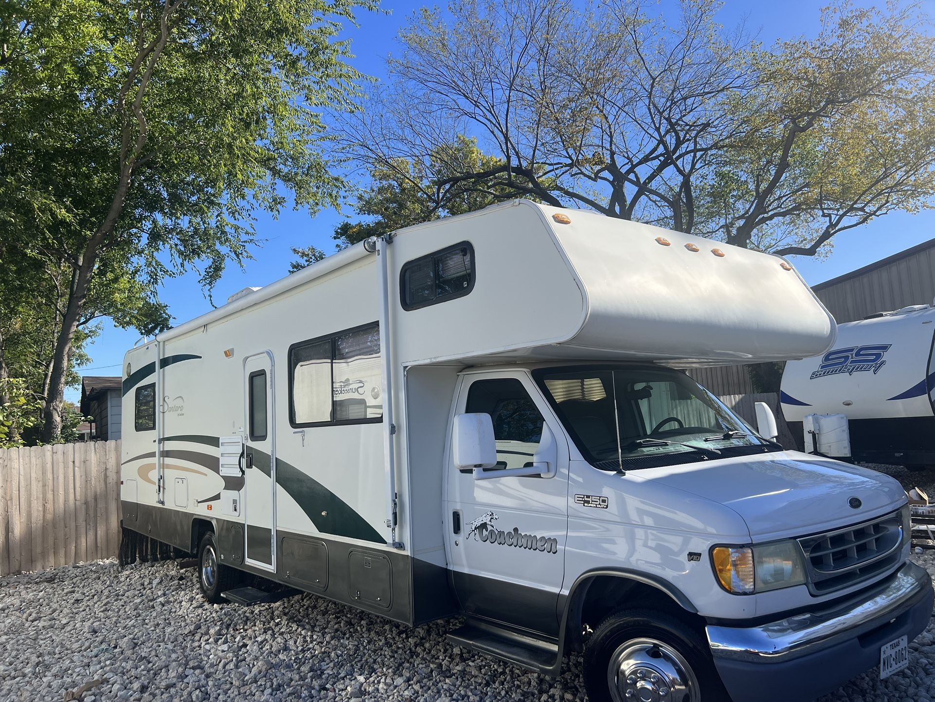 2002 coachmen santara Class c motorhome 30ft one slide out for Sale in ...