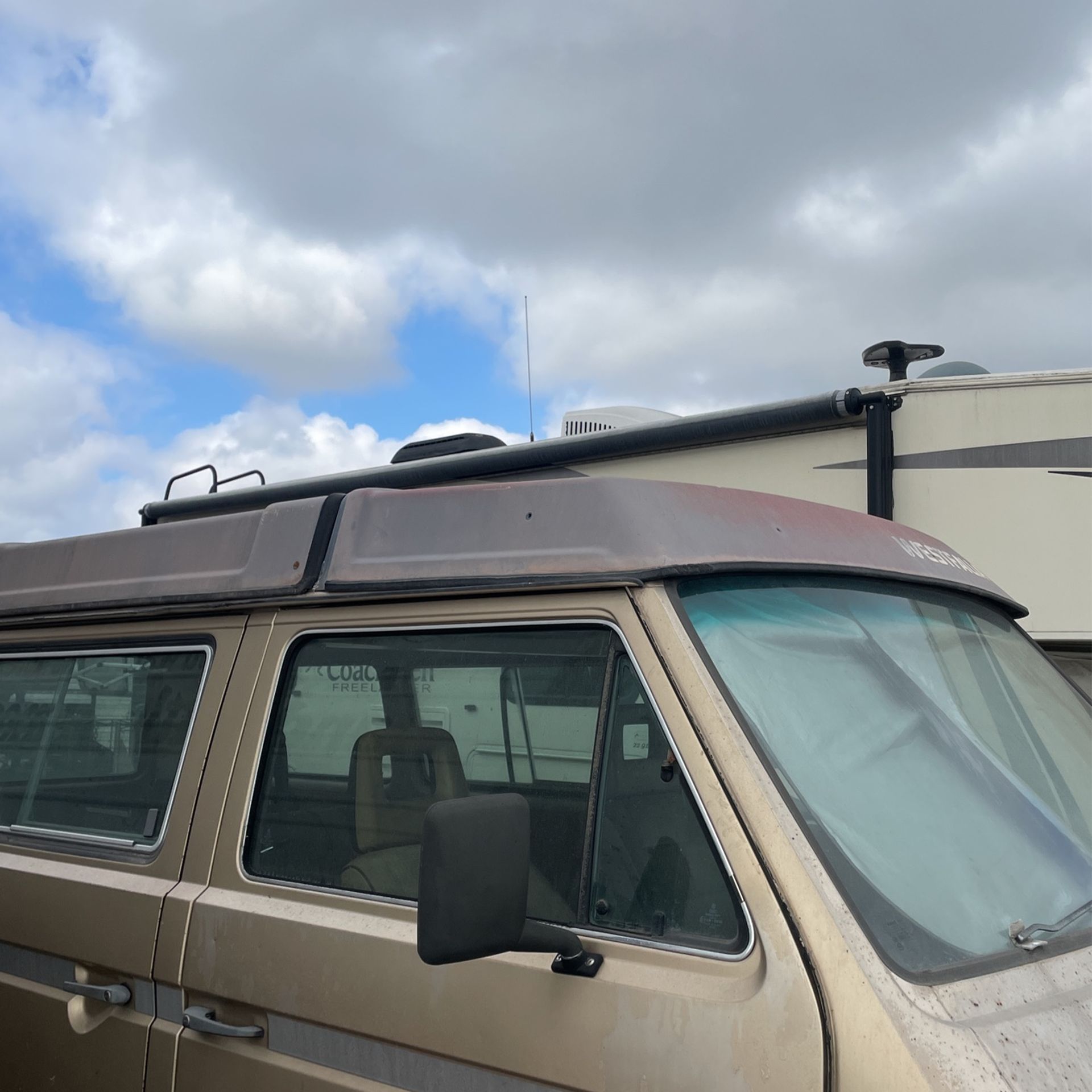 Vanagon pop Top for Sale in Long Beach, CA - OfferUp