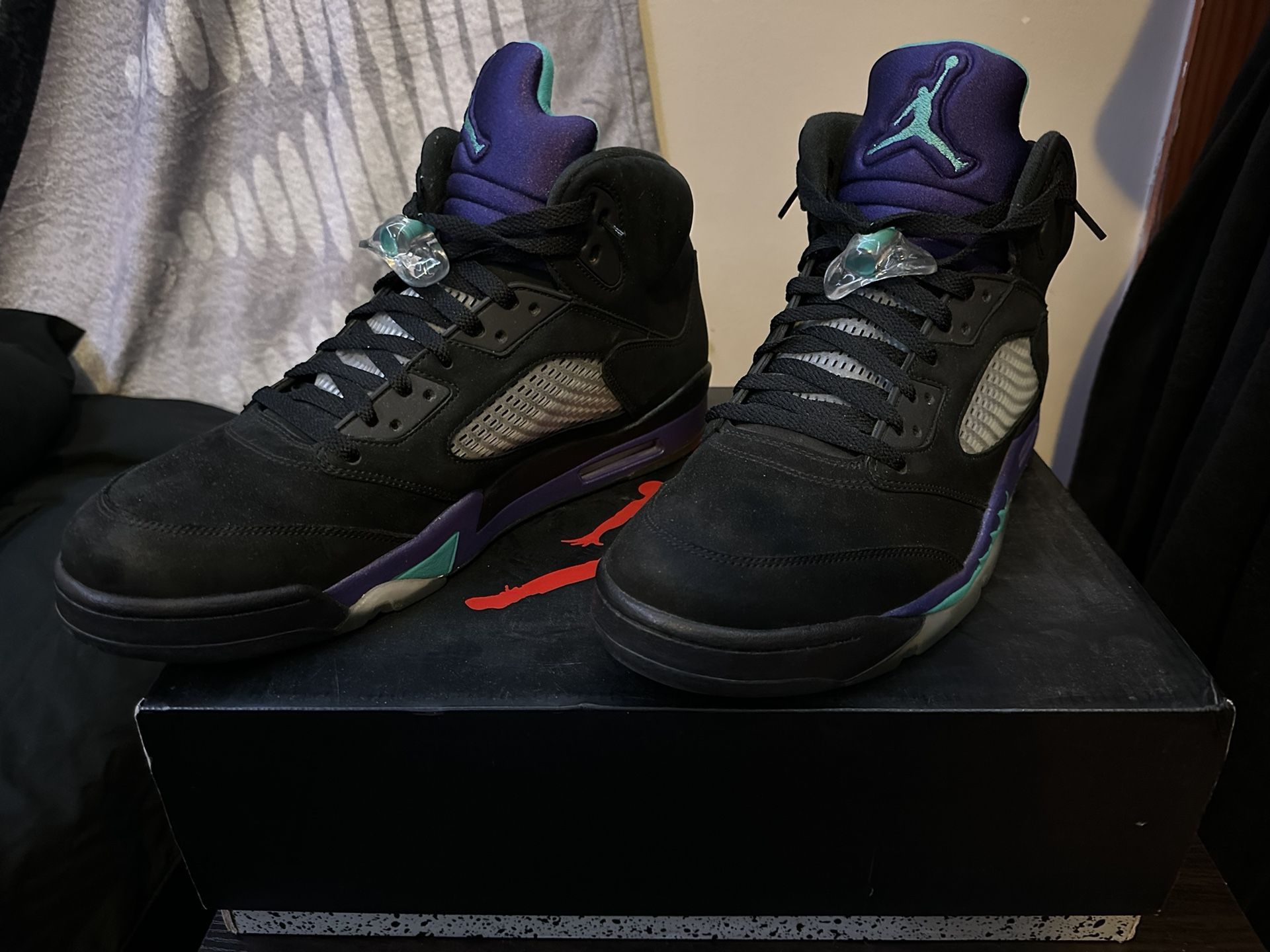 Black Grape 5s