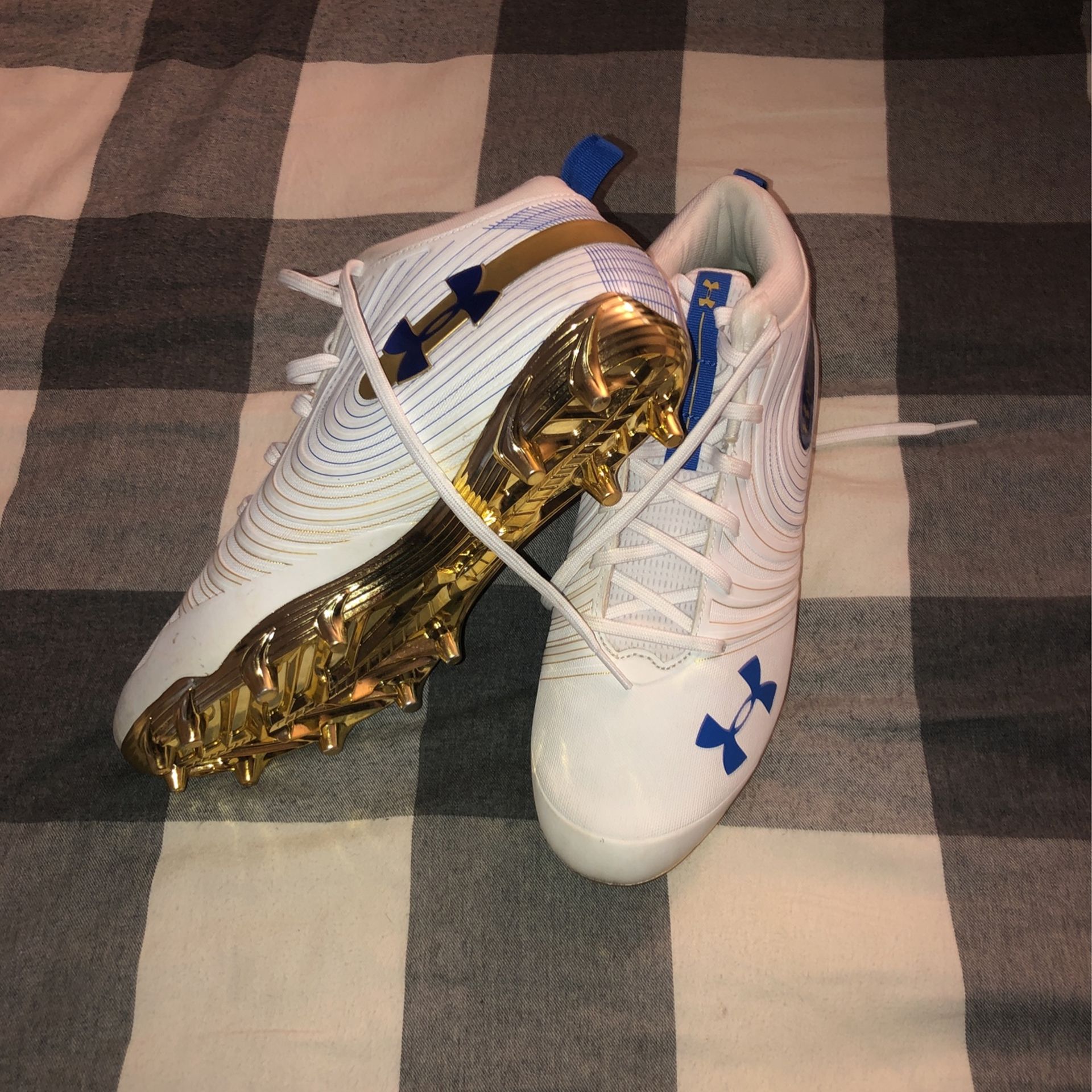 Custom UCLA Bruin Football Cleats for Sale in Westlake Village, CA ...
