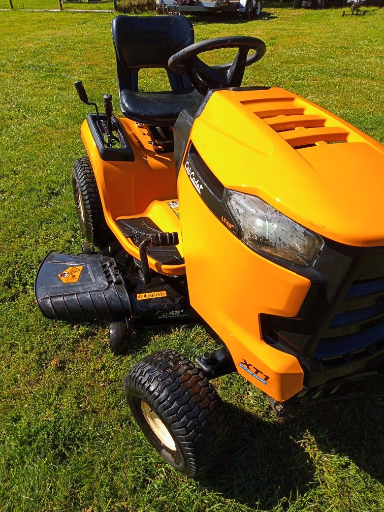 Cub cadet XT1 for Sale in Salkum, WA - OfferUp