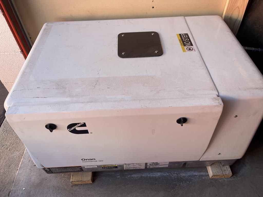 Cummins Onan Commercial QG7000 Watt RV Generator 7KW Gas Powered 1555 ...