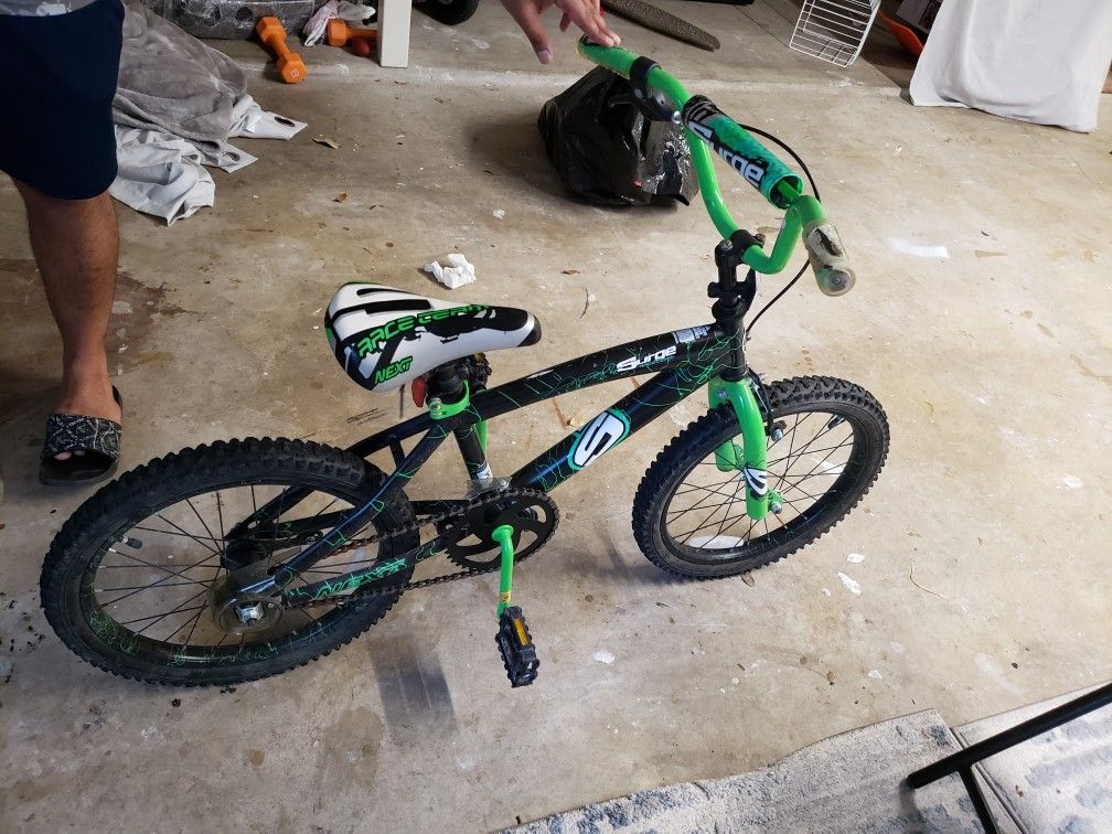 Next Surge 18 Boys Bike