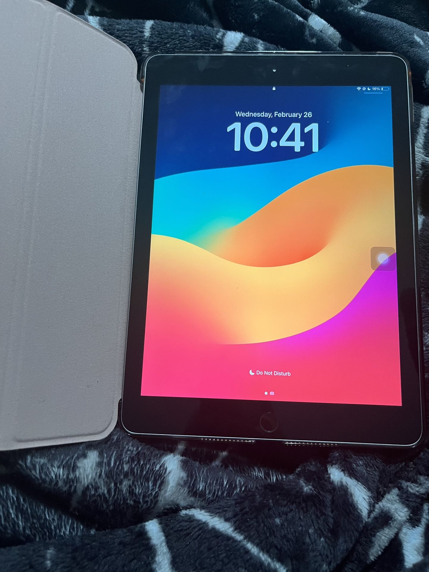 apple ipad 6th generation for Sale in Brooklyn, NY - OfferUp