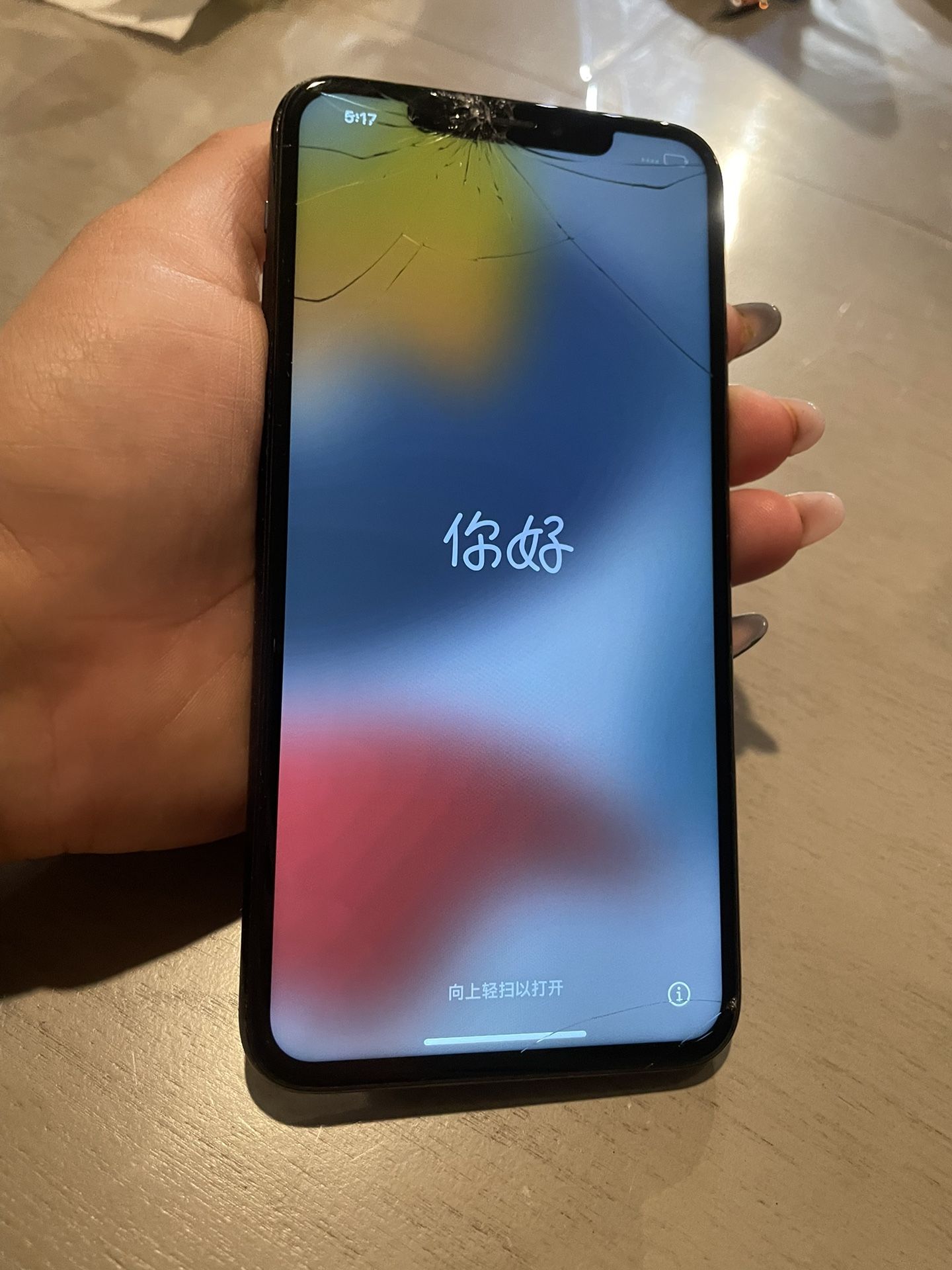 iPhone 11 Pro Max Damage- Unlocked 64GB for Sale in Glendale, AZ - OfferUp