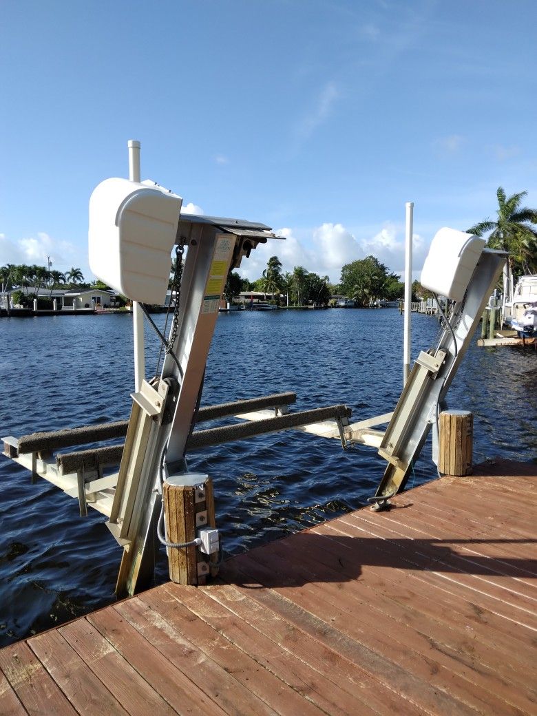 Boat Left for Sale in Oakland Park, FL - OfferUp