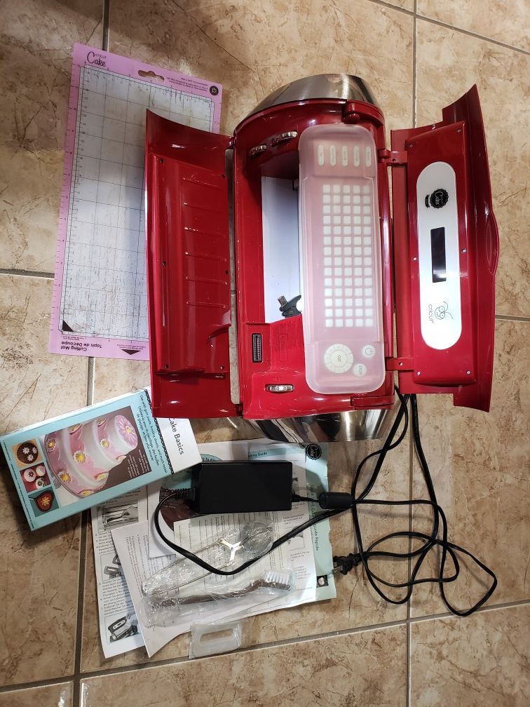 Cricut cake mini for Sale in Bakersfield, CA - OfferUp