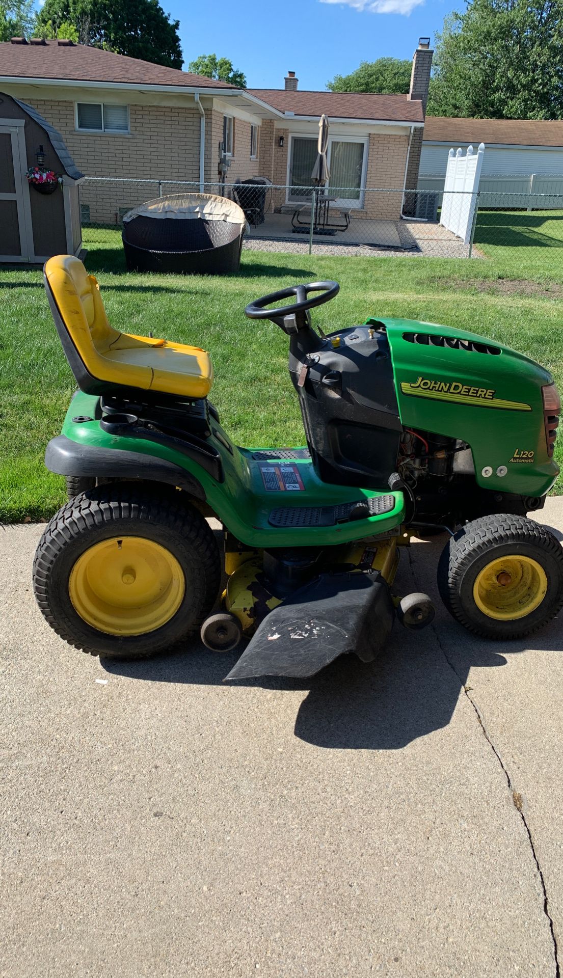 John Deere L120 Automatic