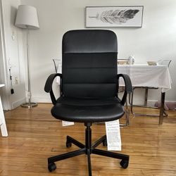 Desk Chair for Sale in East Watertown MA OfferUp