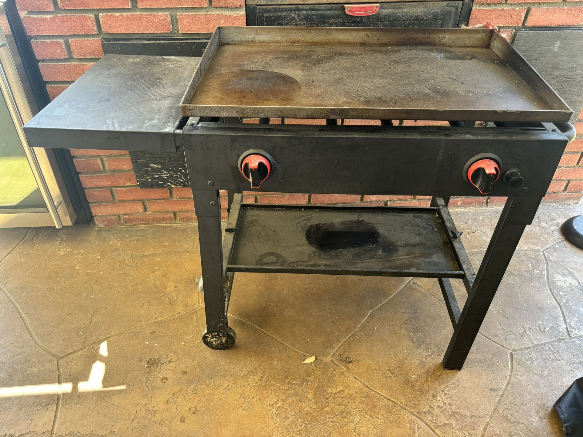 Next griddle 2 Burner (28inch) -cash Only for Sale in Riverside, CA ...