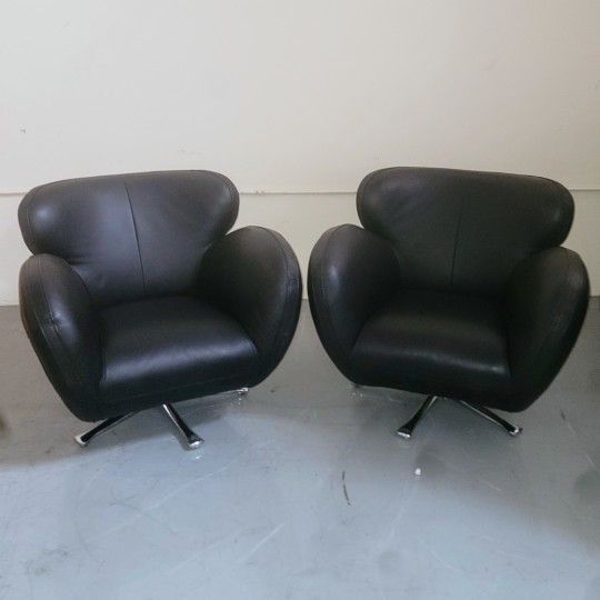 Kasala Bomba Swivel Chair for Sale in Phoenix, AZ - OfferUp